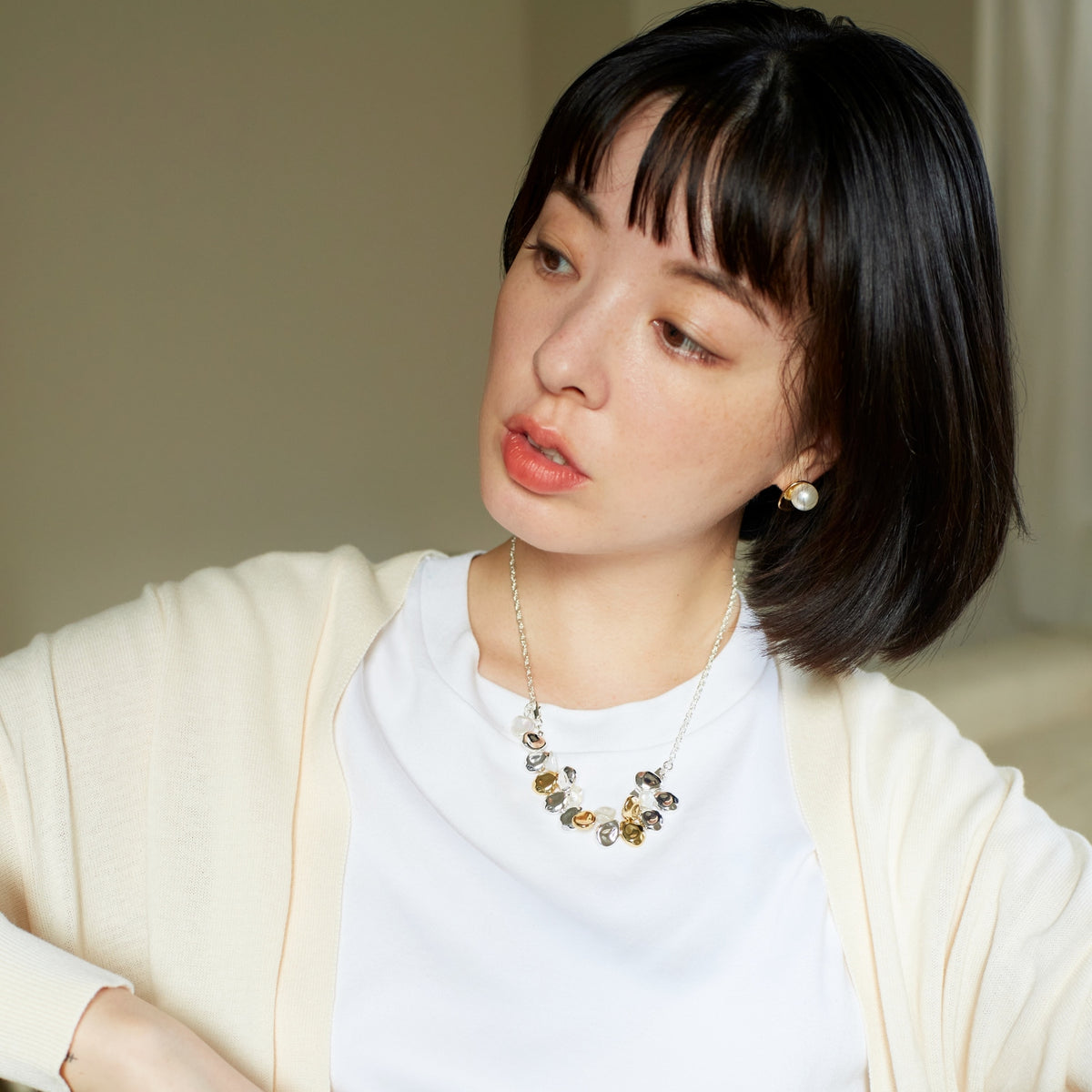 Big pearl Simple Pierce – Donnaruma